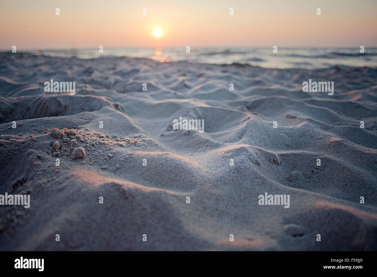 Beach low angle hi-res stock photography and images - Alamy