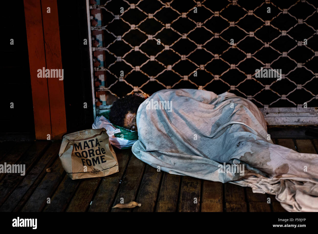 Rio De Janeiro, RJ, Brazil. 22nd Mar, 2015. Homeless (''sem tetos ...