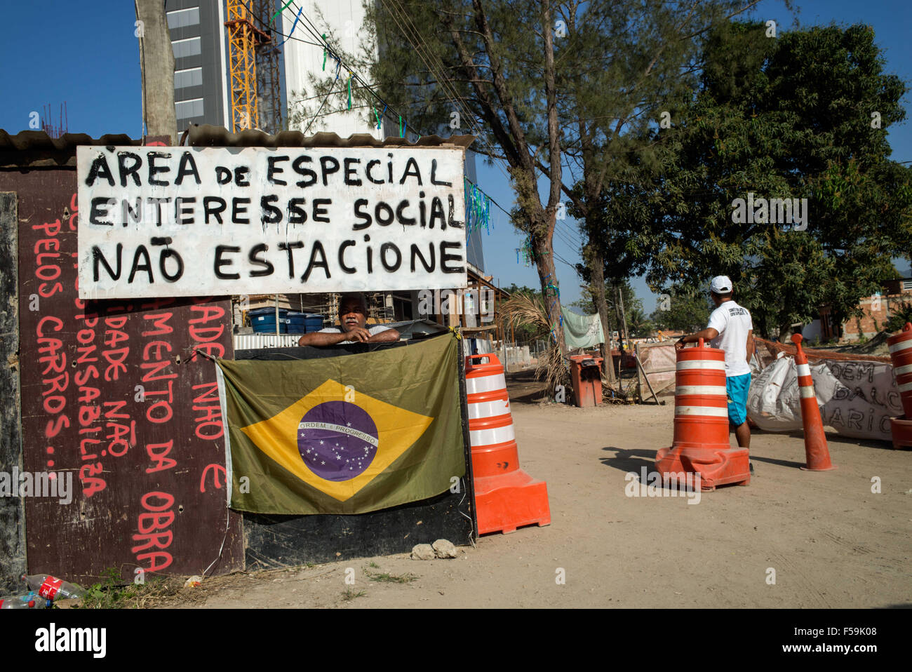 Rio De Janeiro, RJ, Brazil. 1st Aug, 2015. Removed communities by the ...