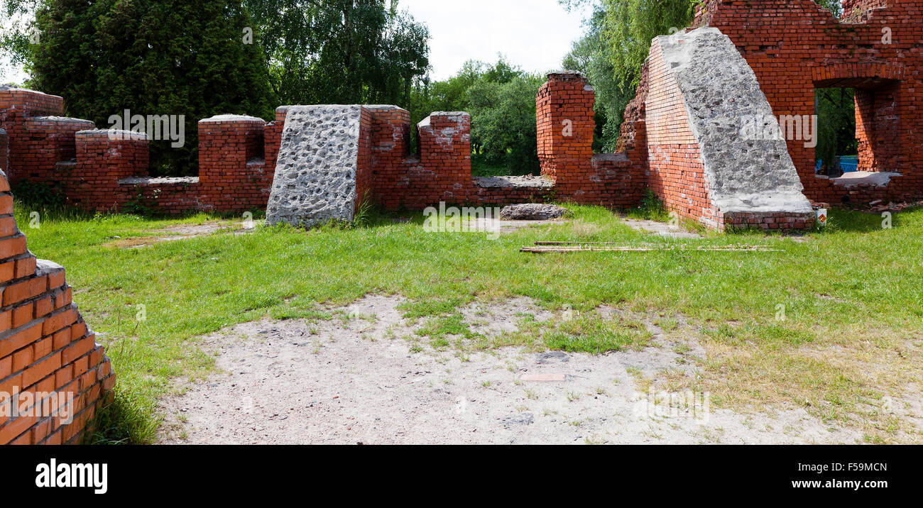 Built ruin hi-res stock photography and images - Alamy