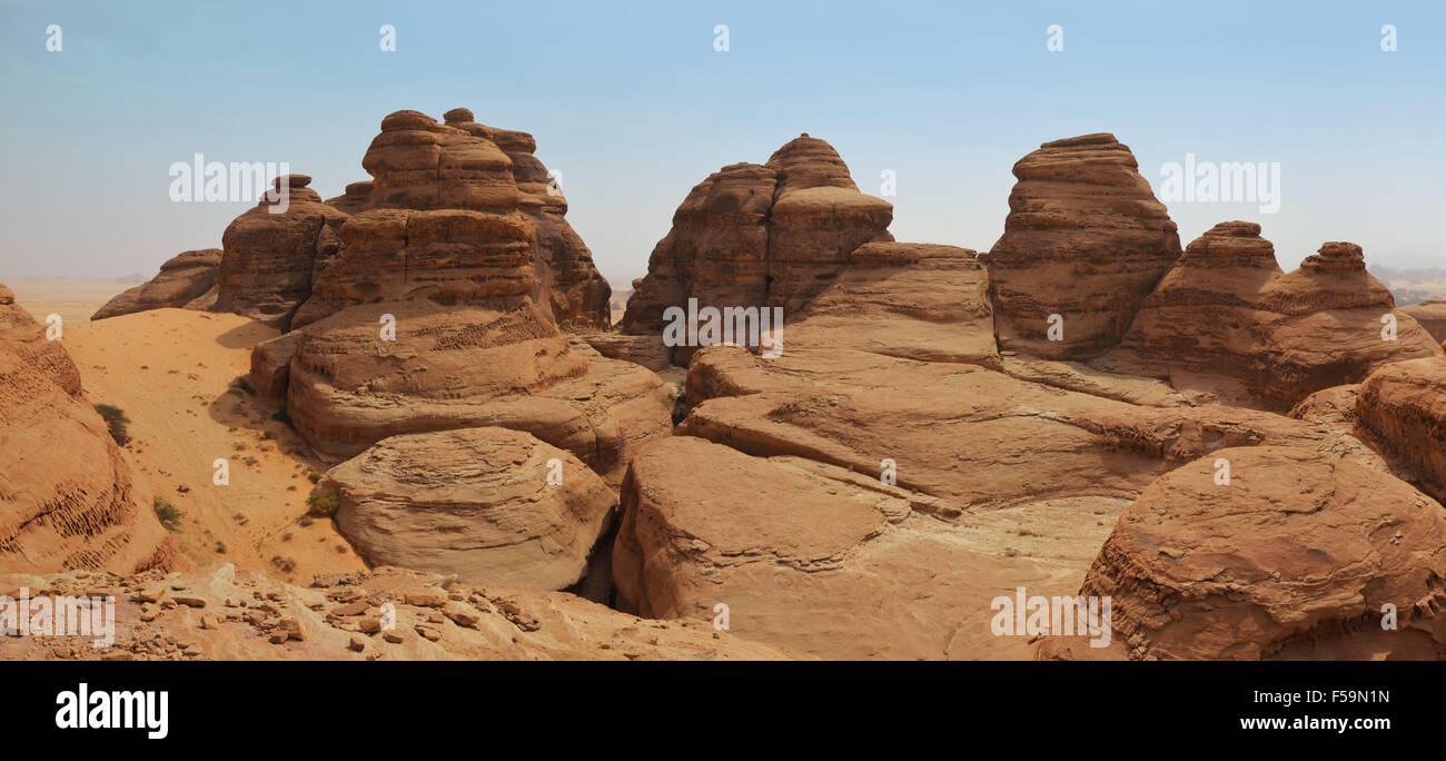 red mountain landscape - desert wasteland / canyon Stock Photo - Alamy