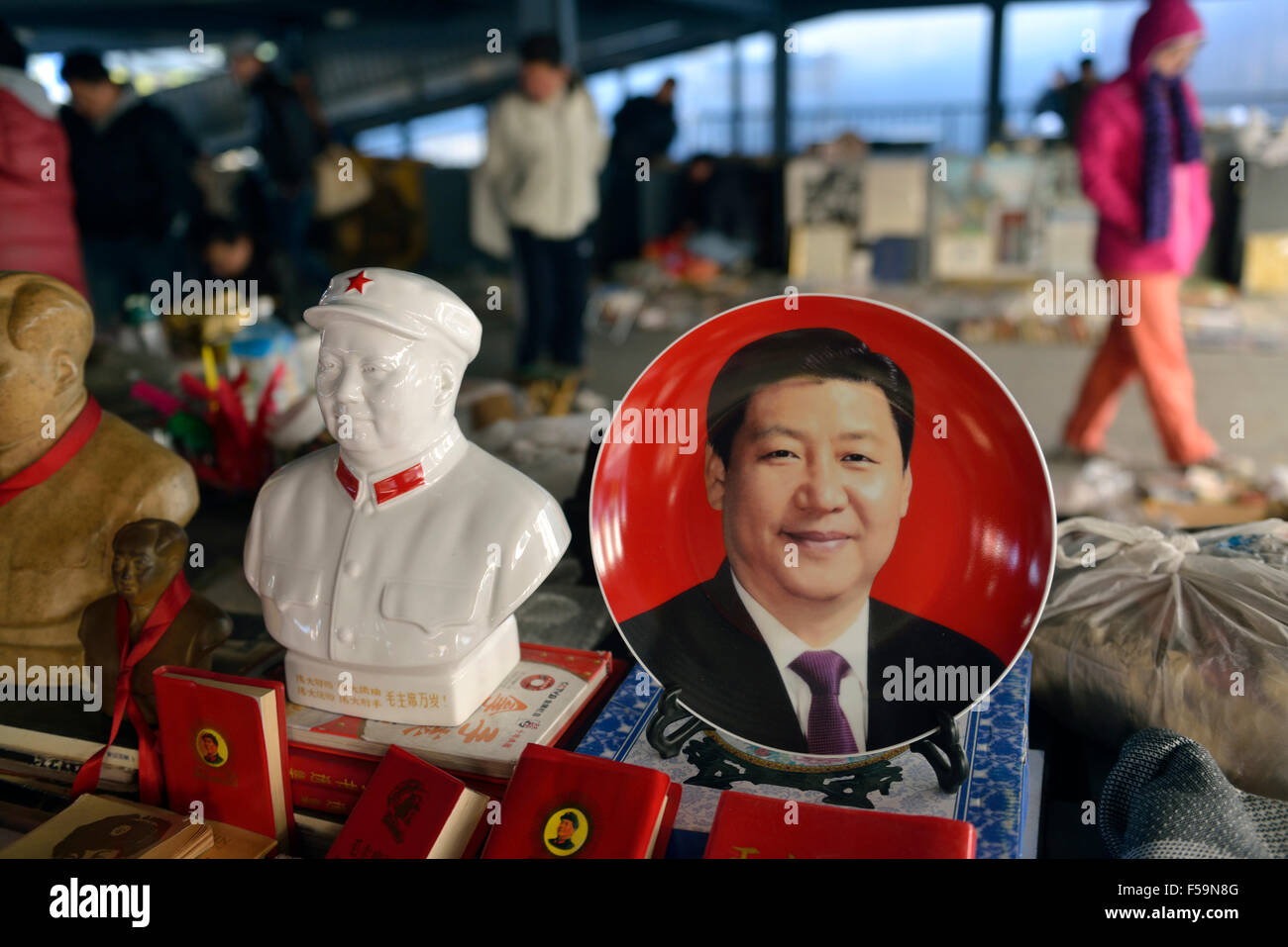 Memorabilia of Chinese president Xi Jinping is on sale with that of Mao ...