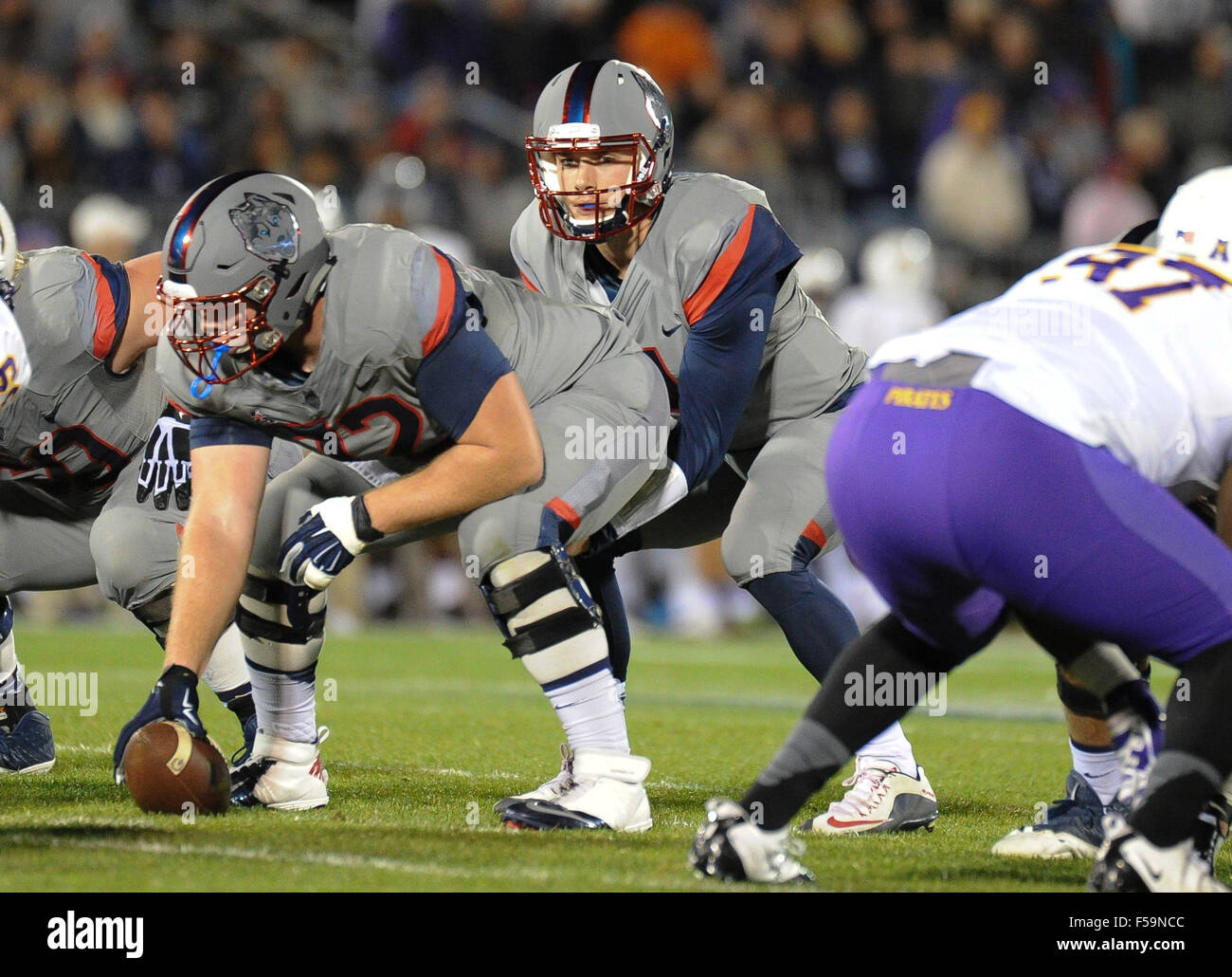 East Hartford, Connecticut, USA. 30th Oct, 2015. Bryant Shirreffs (4 ...