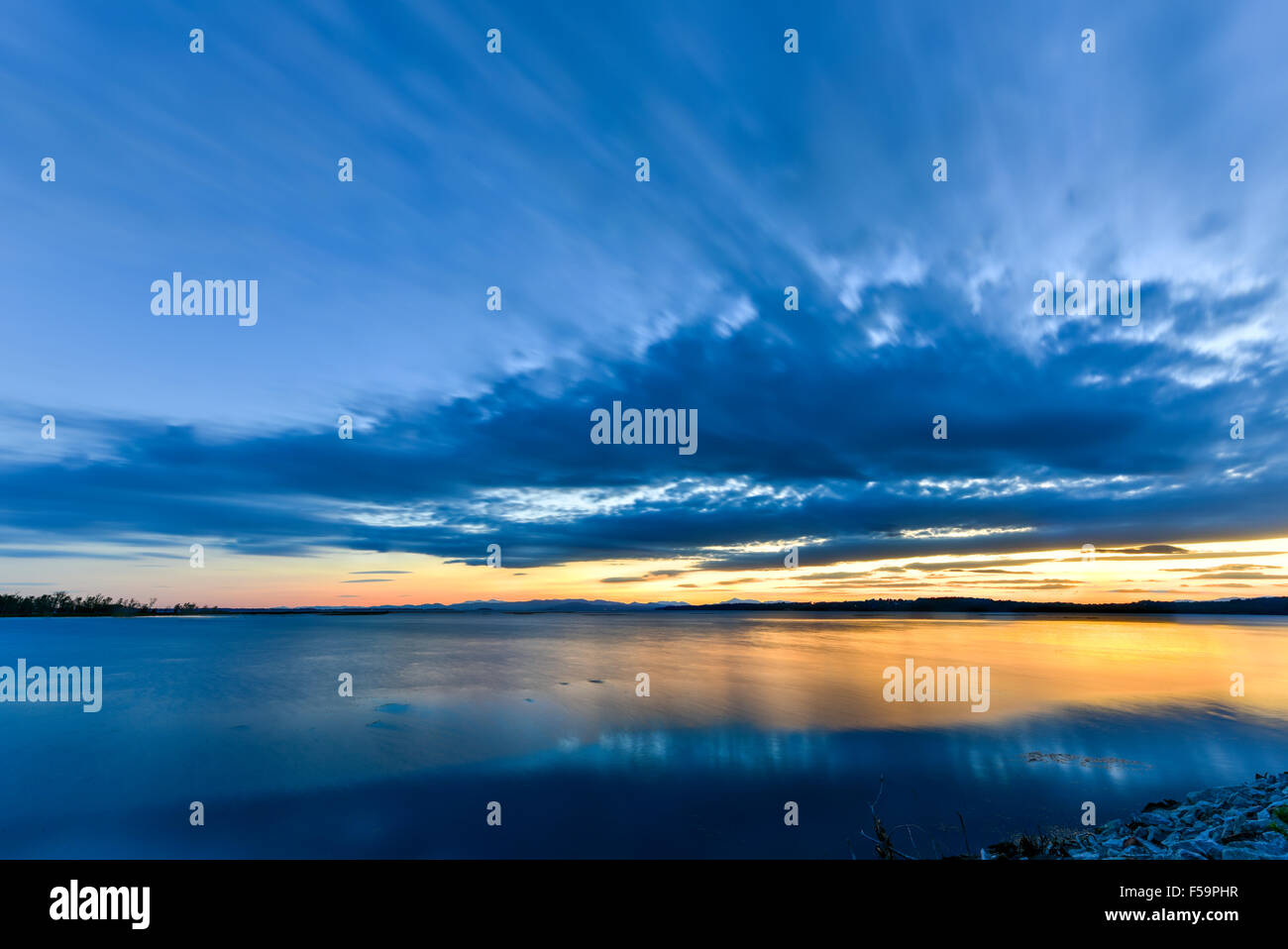 Lake champlain fall hi-res stock photography and images - Alamy