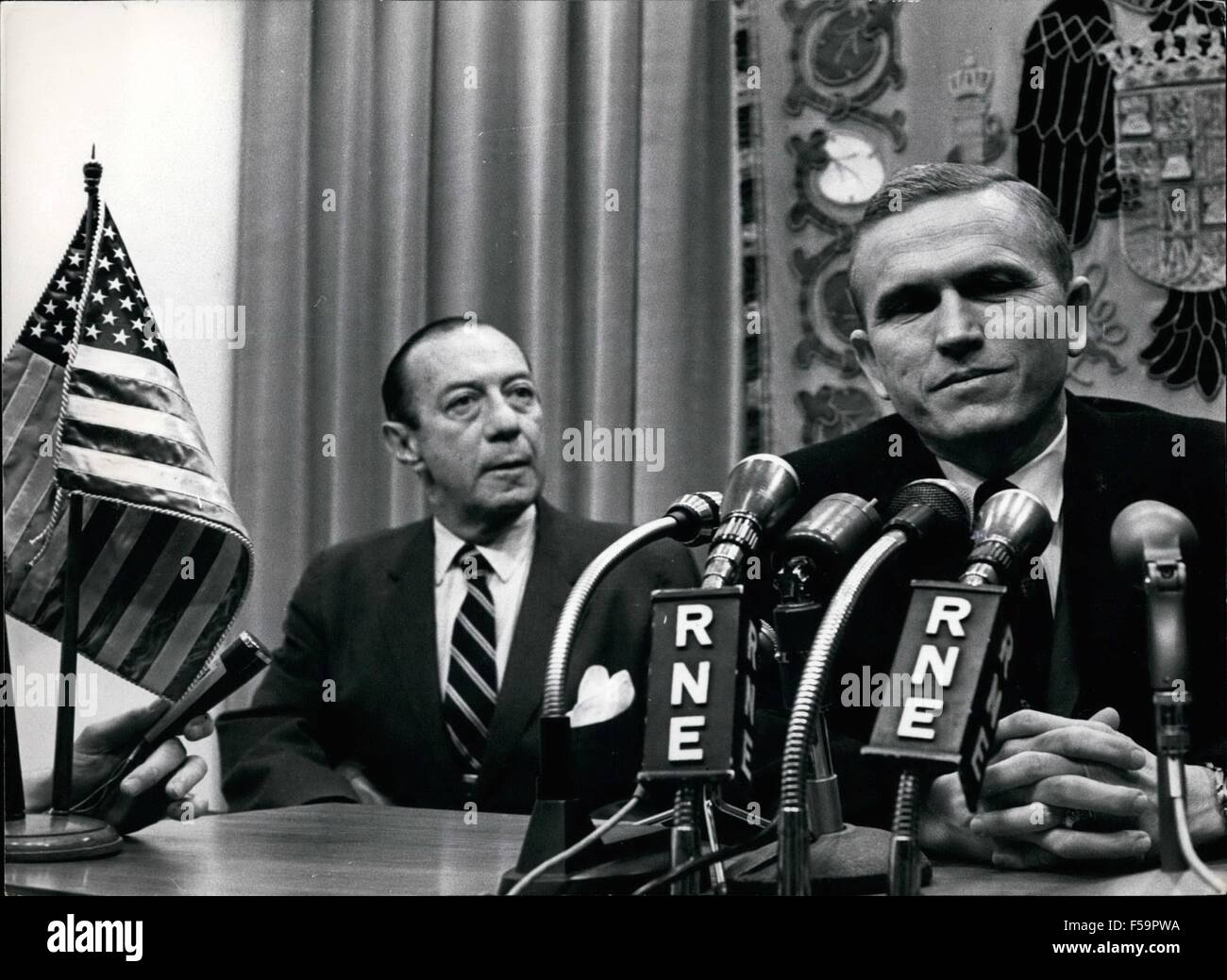 1972 - Borman arrives to Madrid: American spaceman Colonel Frank Borman ...
