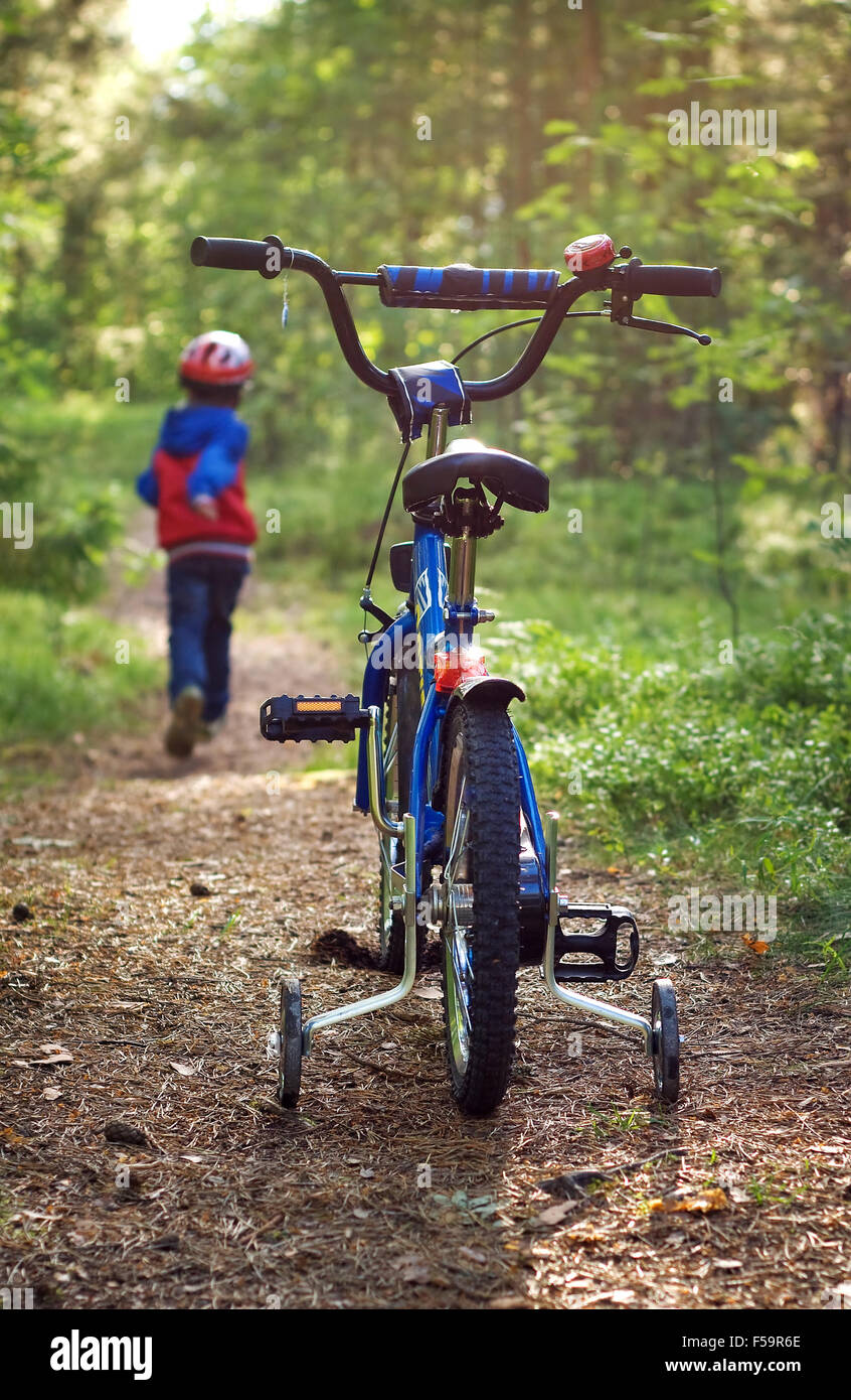 Boy on bike hi-res stock photography and images - Alamy