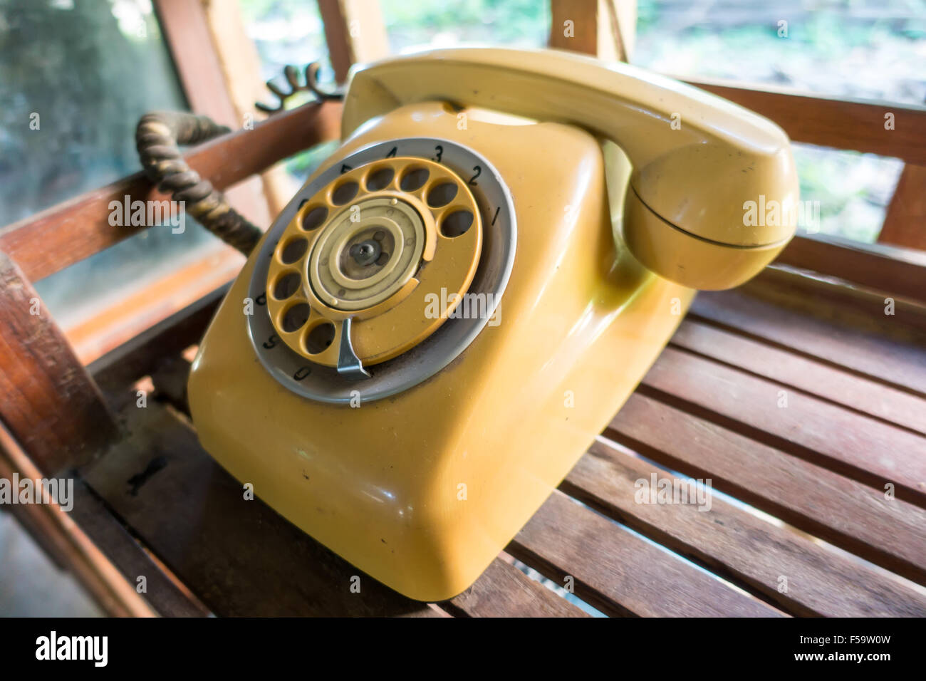 Retro phone hi-res stock photography and images - Alamy