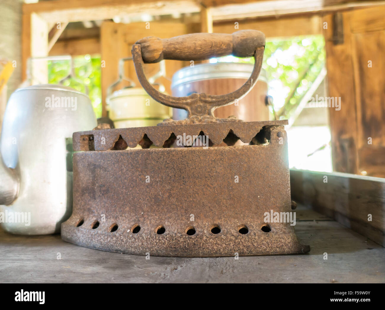 Retro iron hi-res stock photography and images - Alamy