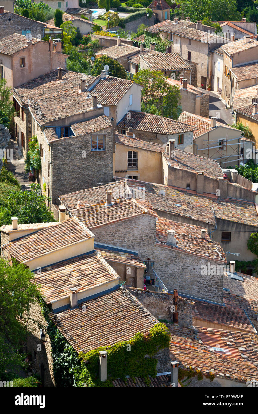 Vertical shot old houses hi-res stock photography and images - Alamy