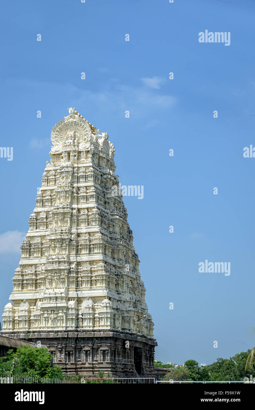 Gopuram india hi-res stock photography and images - Alamy