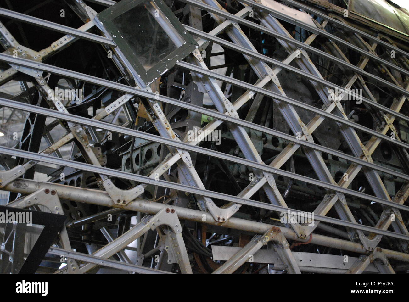 Airplane construction hanger hi-res stock photography and images - Alamy