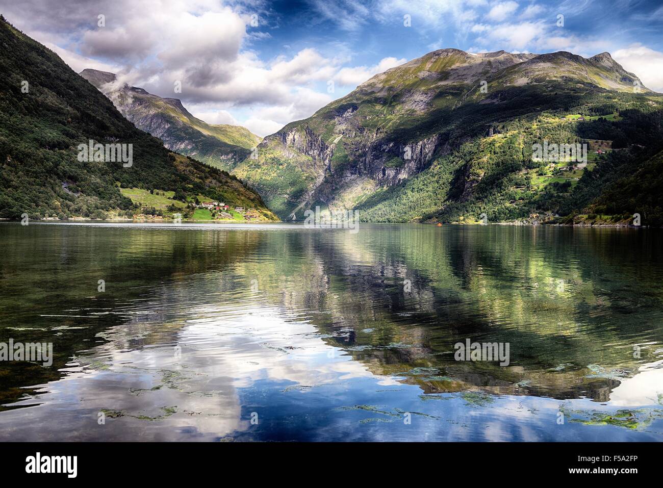 Geiranger noruega hi-res stock photography and images - Alamy