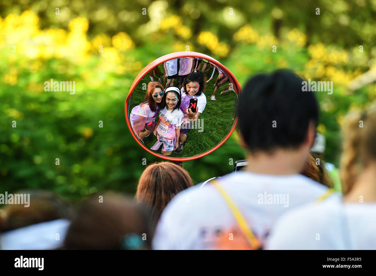 Bangkok, Thailand. 31st Oct, 2015. Participants of the Color Run ...