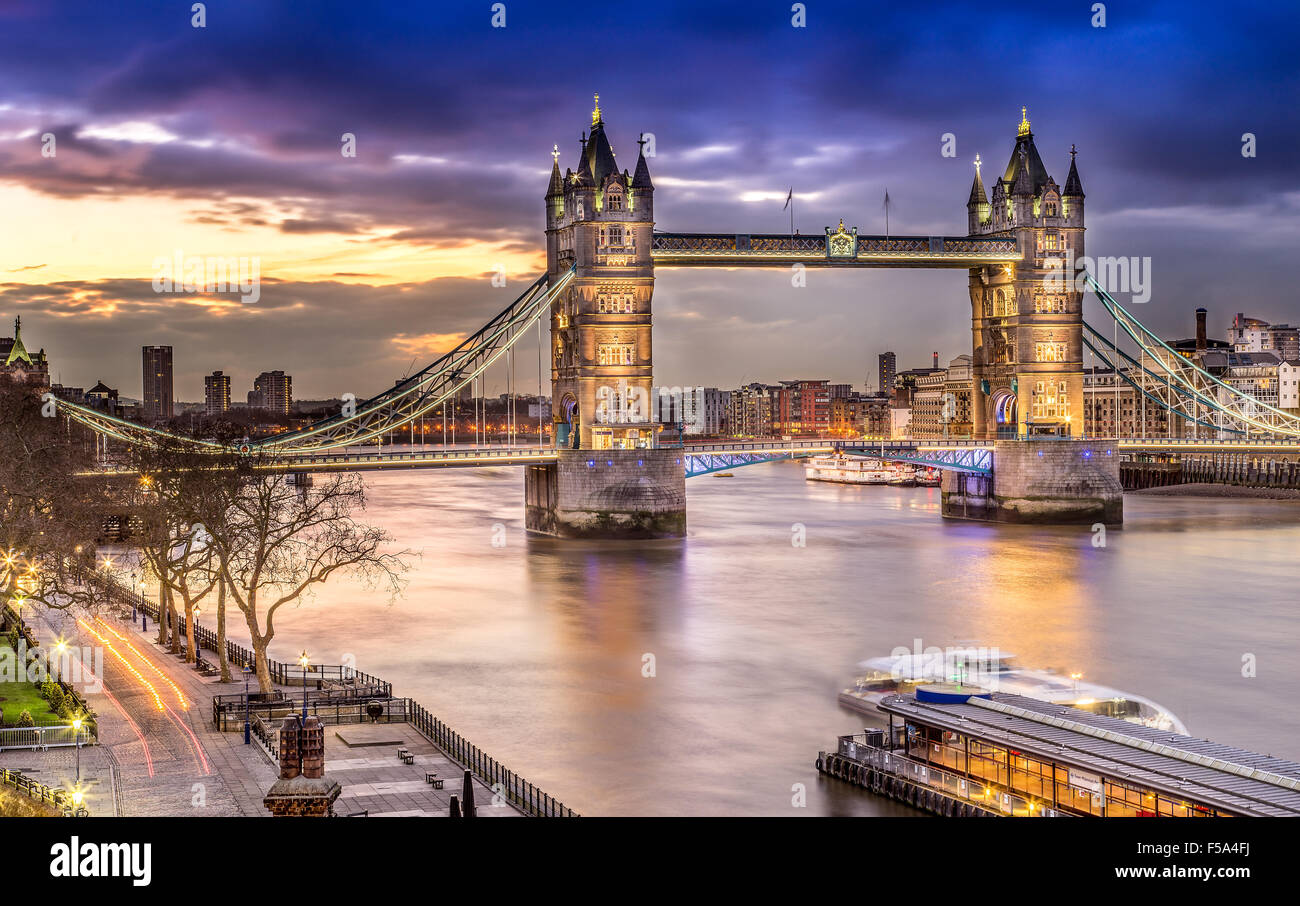 City Of London Skyline Night High Resolution Stock Photography and ...