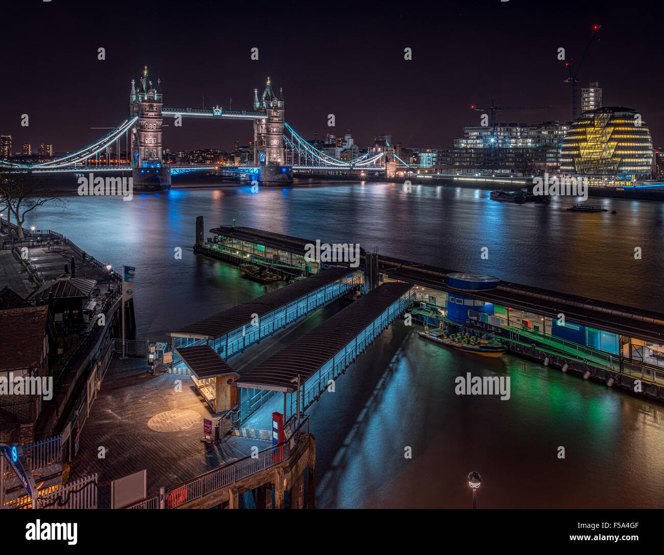 Tower bridge pool london sunset hi-res stock photography and images - Alamy