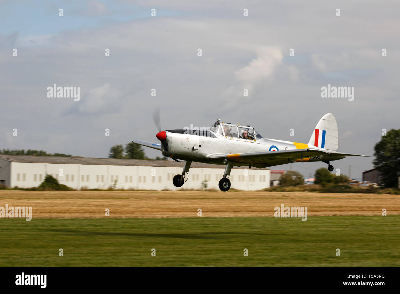 De havilland canada dhc 1 chipmunk 22 hi-res stock photography and ...