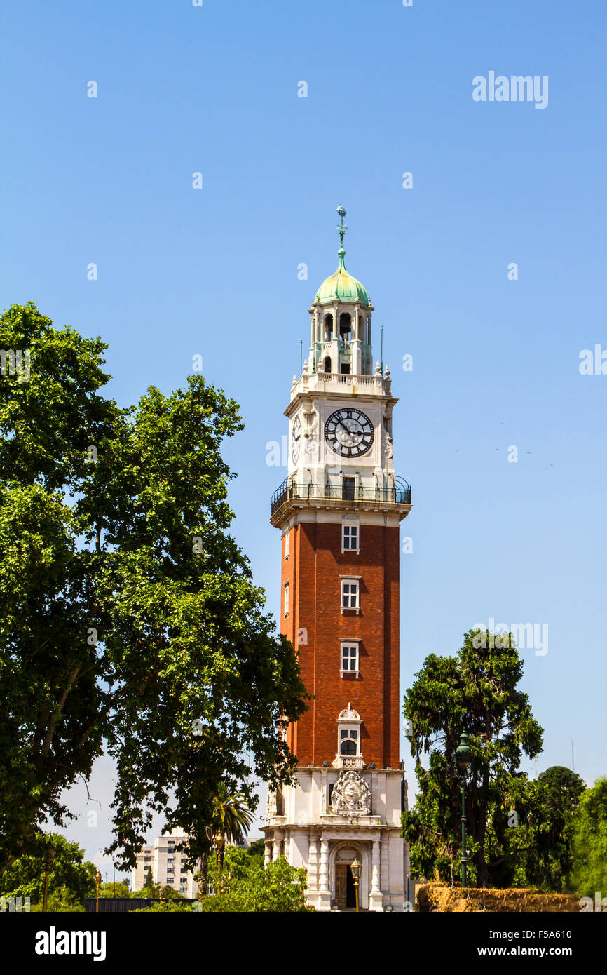 English tower retiro hi-res stock photography and images - Alamy