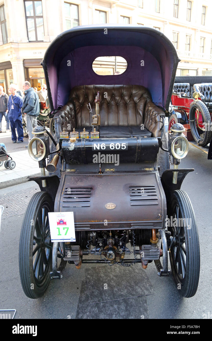 London, UK. 31st October 2015. 1898 Henriod two-seater Veteran Car at ...