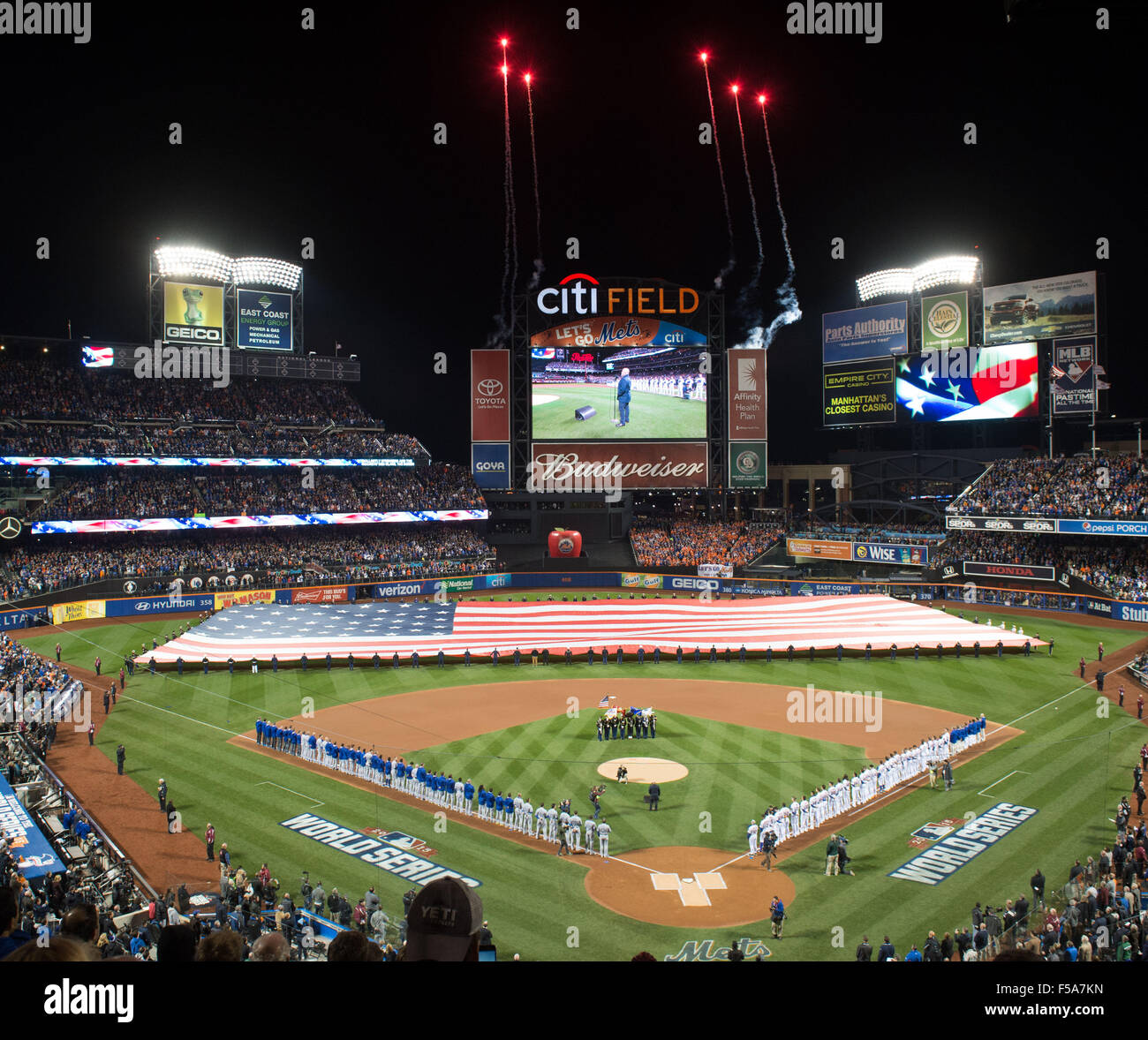 Oct. 30, 2015 - New York, NY, U.S. - Bill Joel sings the National ...