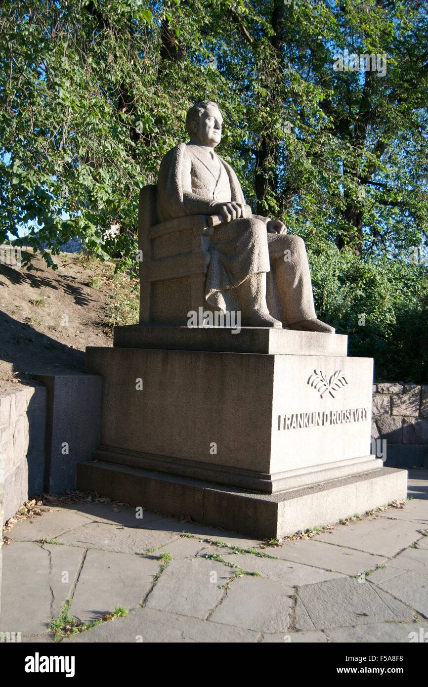 Franklin Roosevelt statue monument Oslo stone art Stock Photo - Alamy