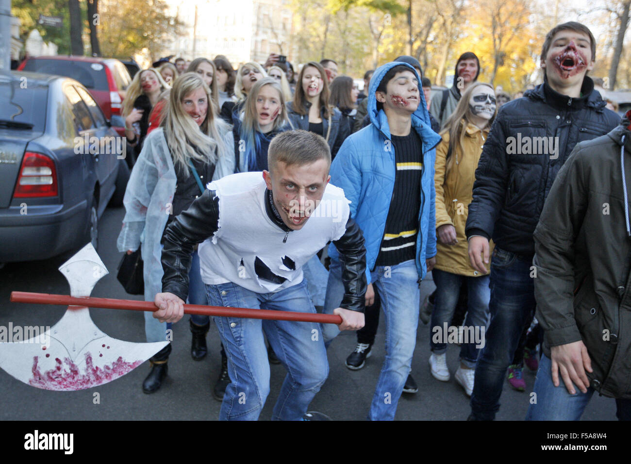 Kiev, Ukraine. 31st Oct, 2015. People take part at a ''Zombie walk ...