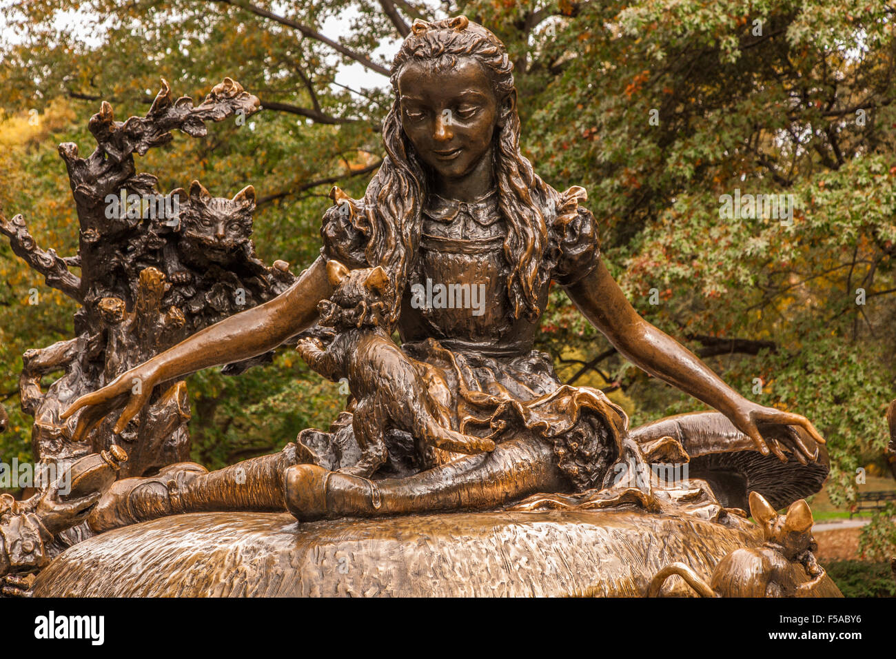 Central Park Statues Alice In Wonderland at Katharine Gillis blog