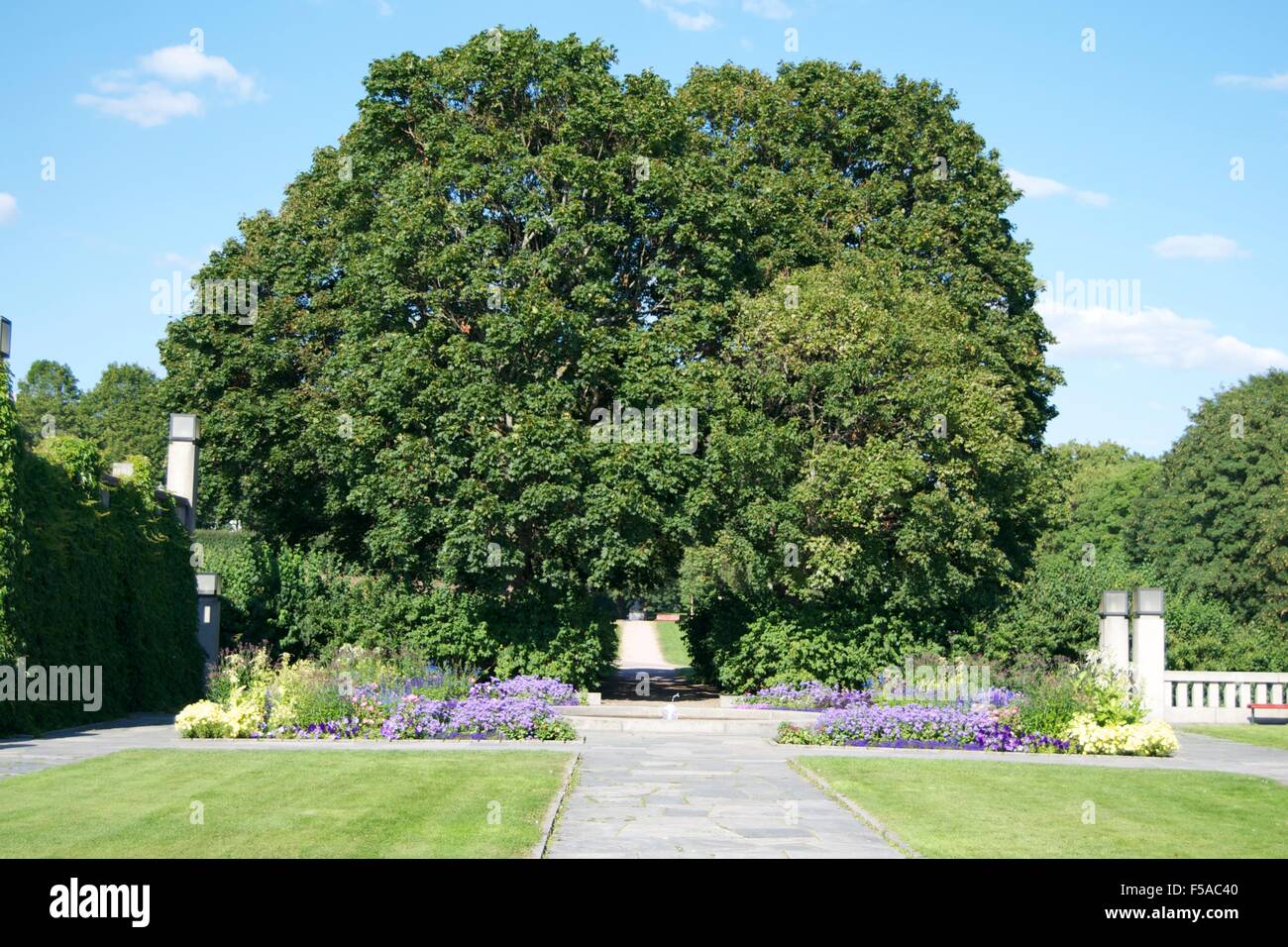 Gustav Vigeland park sculpture Oslo architecture Stock Photo - Alamy