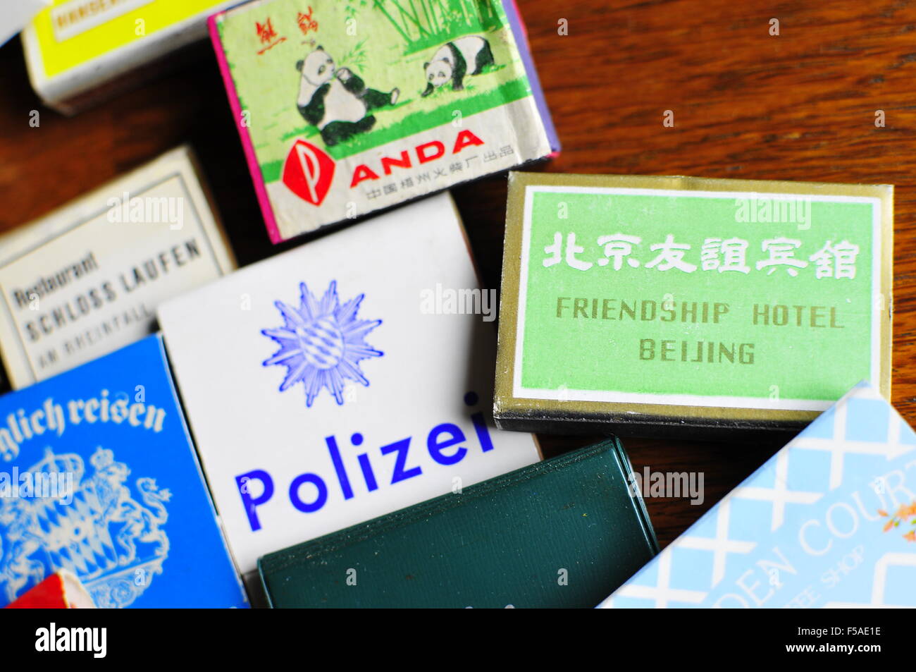 Matchboxes hi-res stock photography and images - Alamy