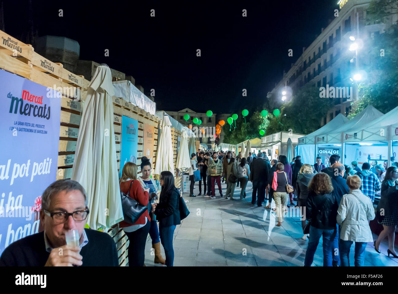 Barcelona, Spain, Street Scene, Large Crowd People at Traditional ...