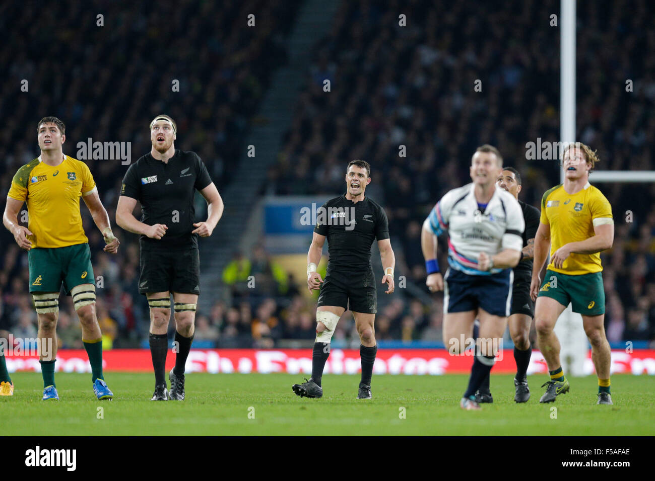 Twickenham, London, UK. 31st Oct, 2015. Rugby World Cup Final. New ...