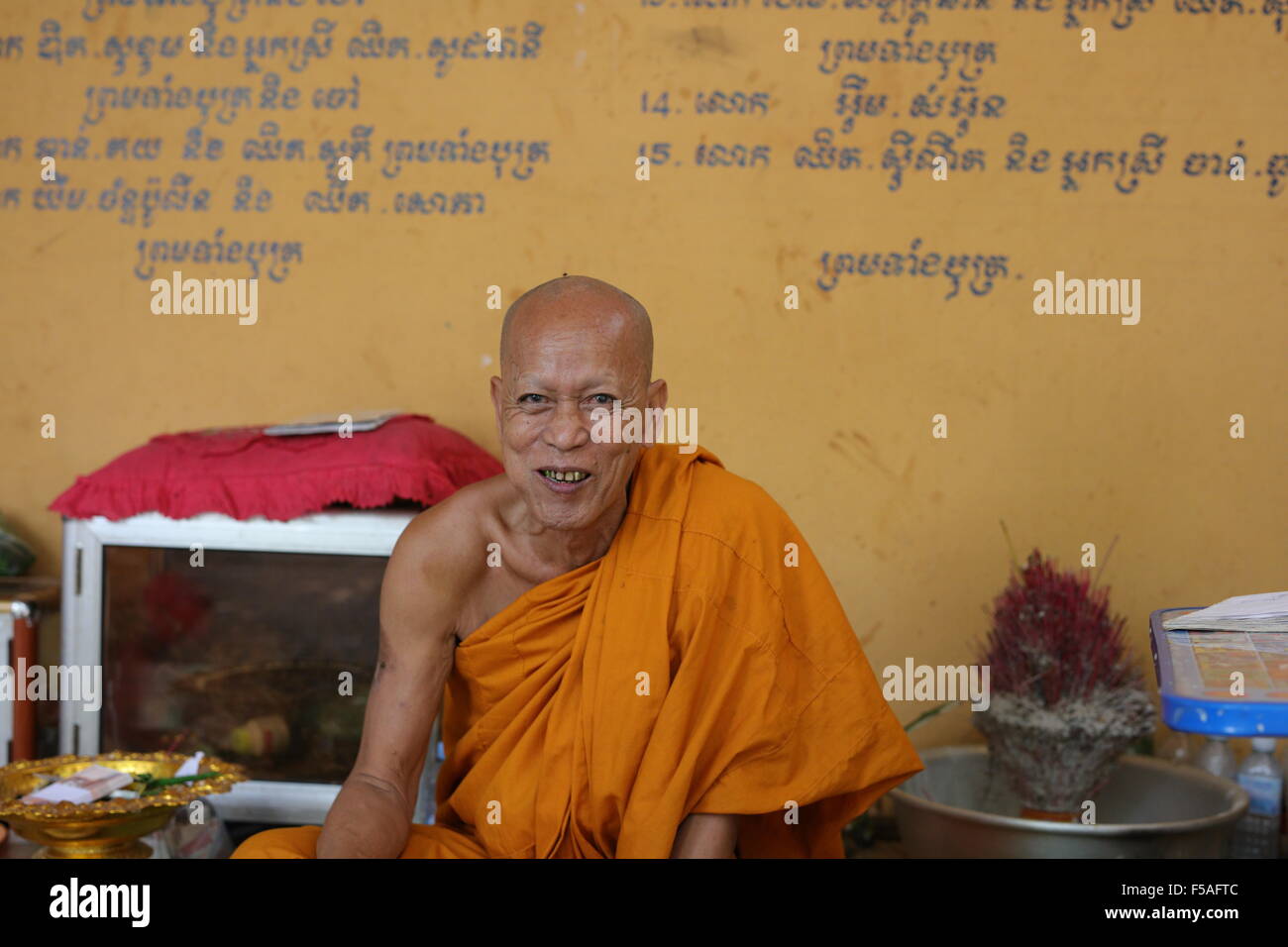 Buddhist monk writing hi-res stock photography and images - Alamy