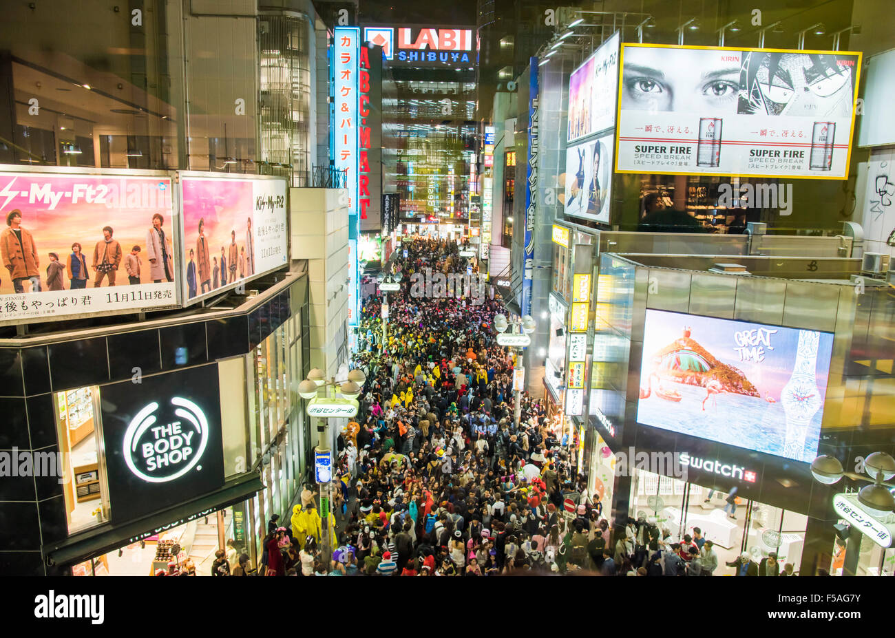 Halloween Shibuya 2015,Shibuya-Ku,Tokyo,Japan. Crowded general view of ...