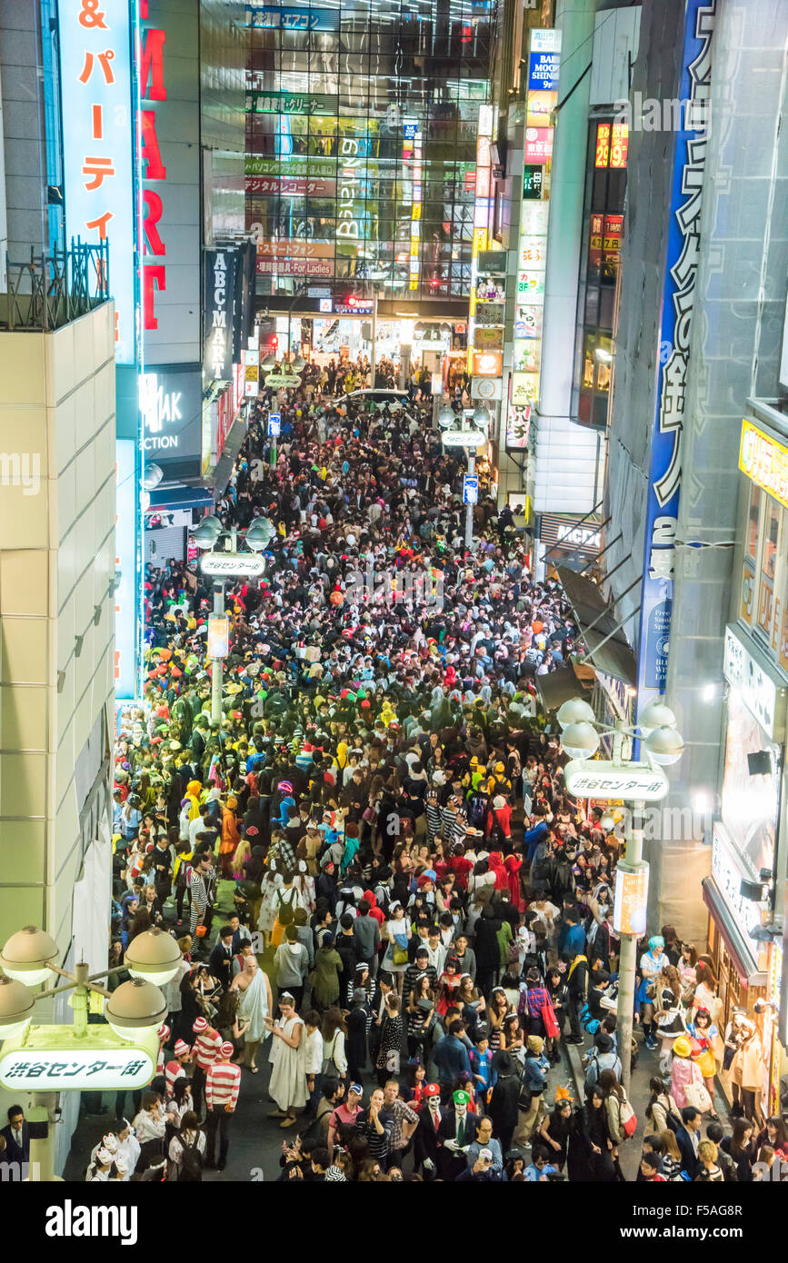 Halloween Shibuya 2015,Shibuya-Ku,Tokyo,Japan. Crowded general view of ...