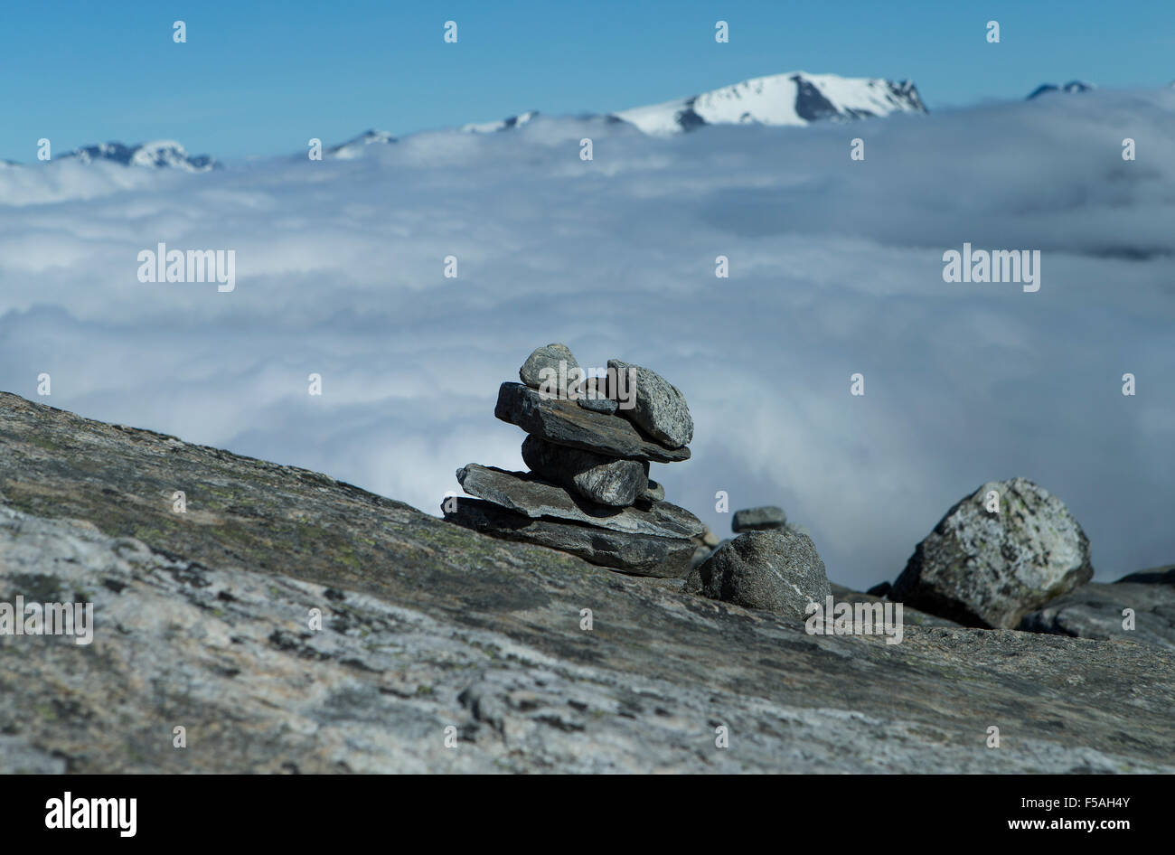 Grey pyramid hi-res stock photography and images - Alamy