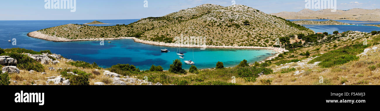 Panoramic view of Lojena bay and beach on Levrnaka island, Kornati ...