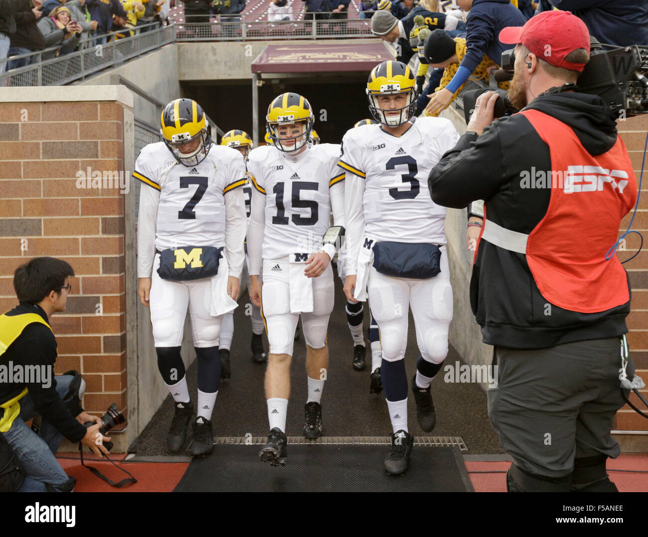 October 31, 2105: Michigan Wolverines quarterback Jake Rudock (15 ...