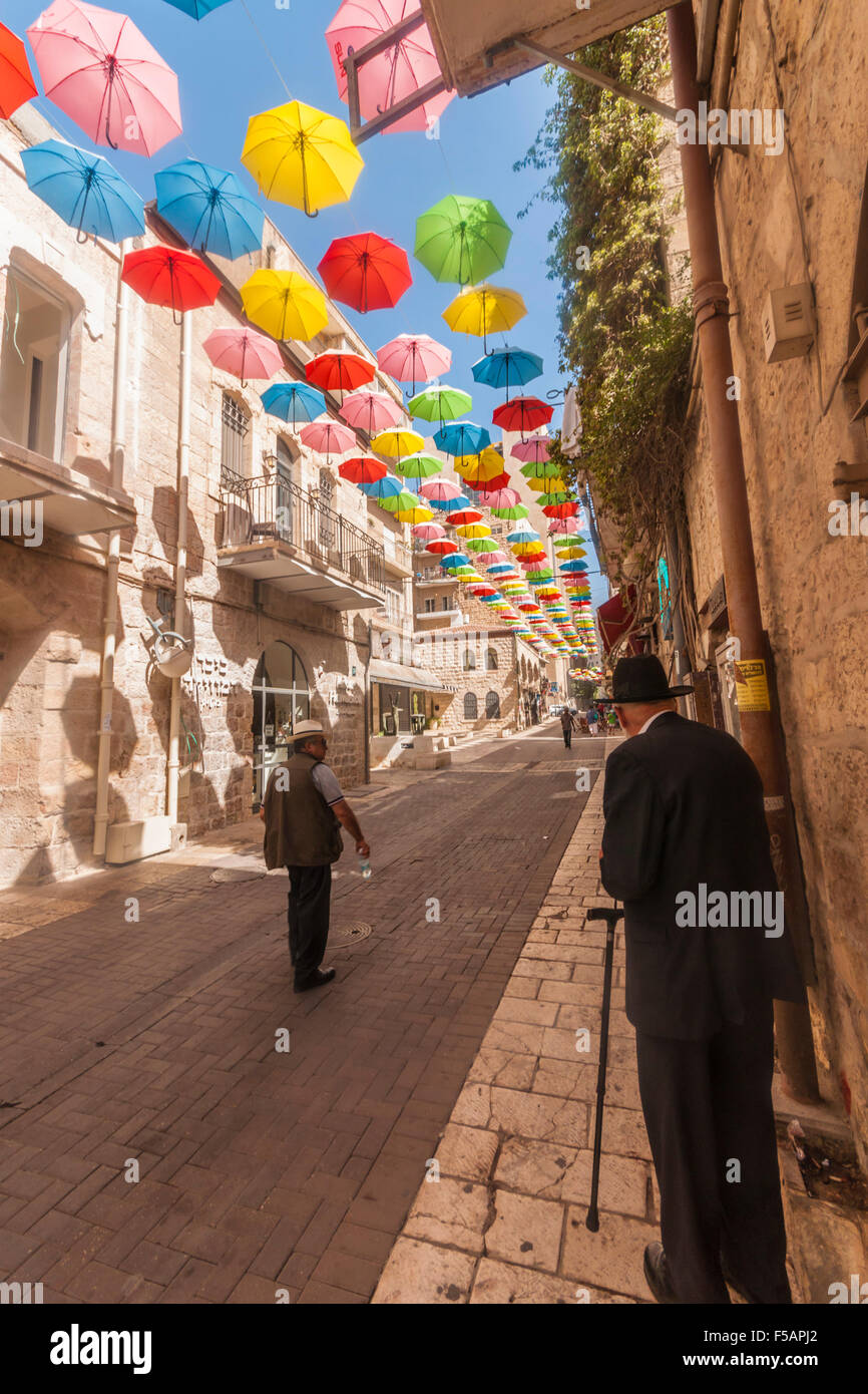 Jerusalem, Israel. Two old men walk in Yoel Moshe Solomon street ...
