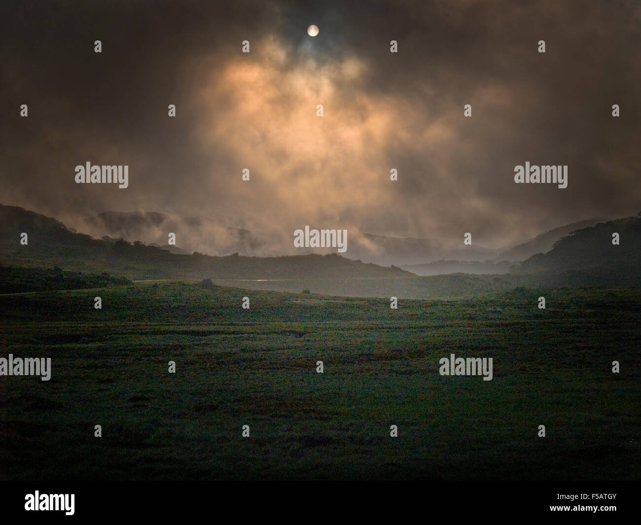 Changing weather hi-res stock photography and images - Alamy