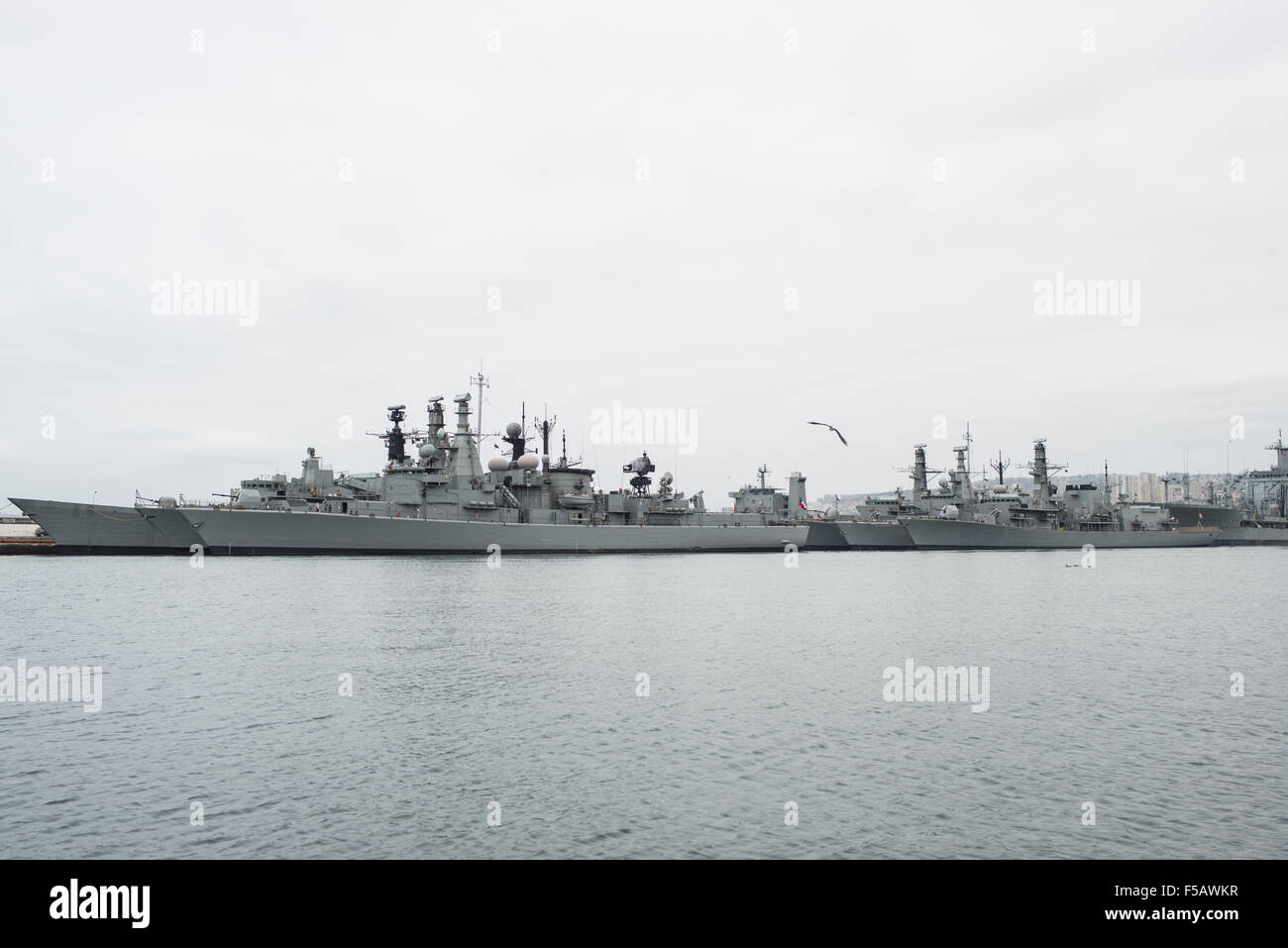 Warships hi-res stock photography and images - Alamy
