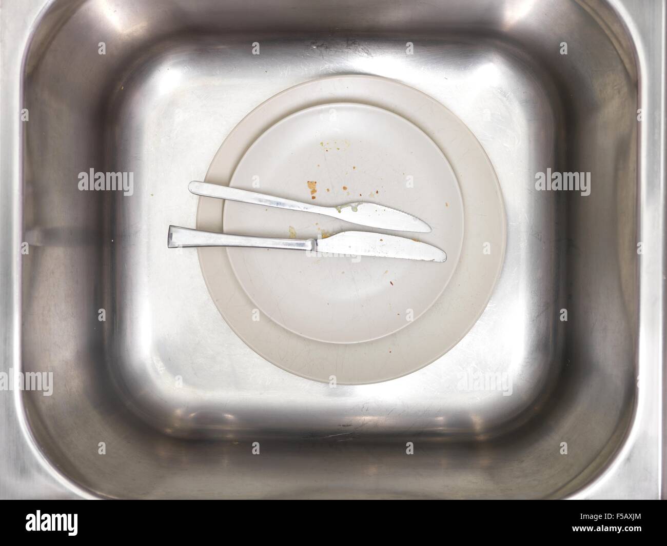 A close up shot of dirty dishes Stock Photo - Alamy