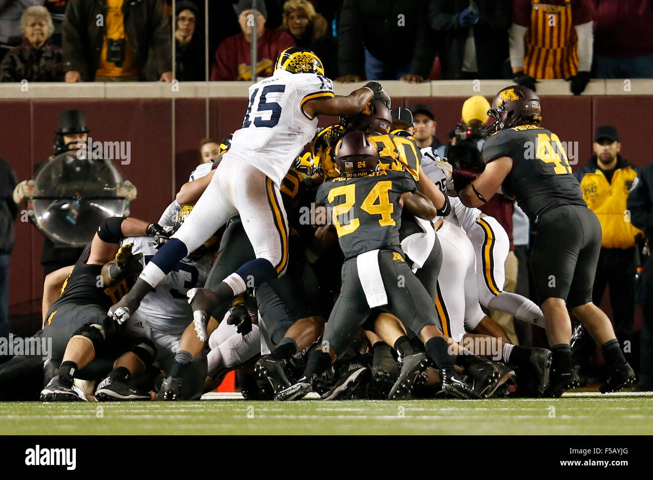 October 31, 2105: Michigan Wolverines linebacker James Ross (15) and ...