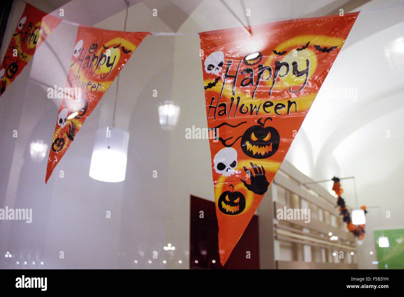 Turin, Italy. 31st Oct, 2015. Feature of the festival of Halloween is ...