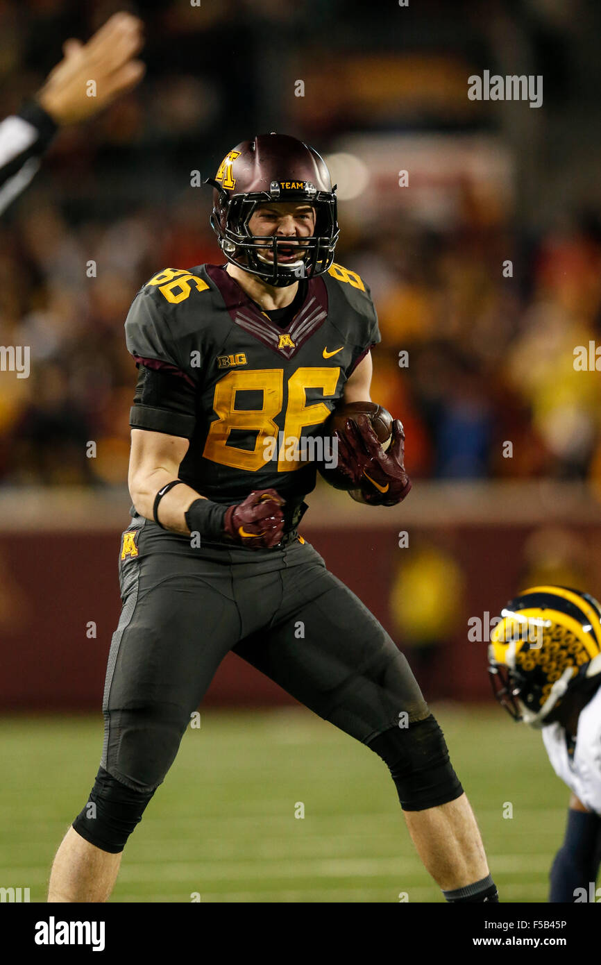 October 31, 2105: Michigan Wolverines wide receiver Jehu Chesson (86 ...