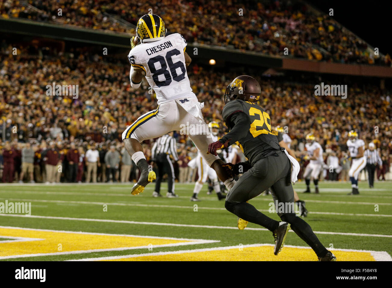 October 31, 2105: Michigan Wolverines wide receiver Jehu Chesson (86 ...
