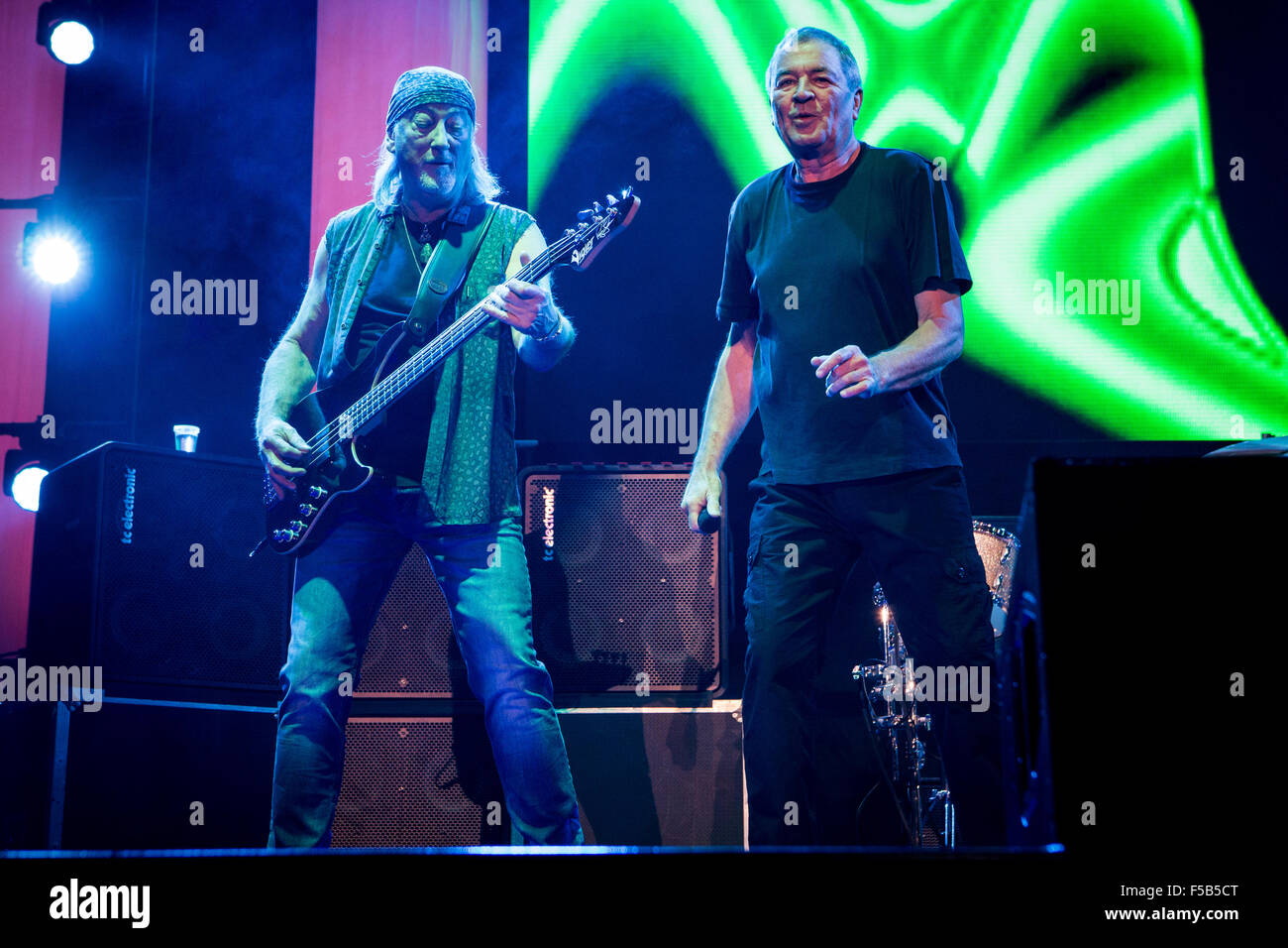 Roger glover of deep purple on stage hi-res stock photography and ...