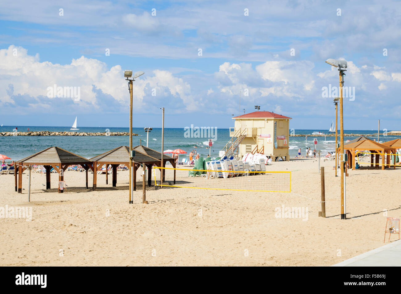 Sunny winter's day on Frishman Beach, Tel Aviv, Israel Stock Photo - Alamy