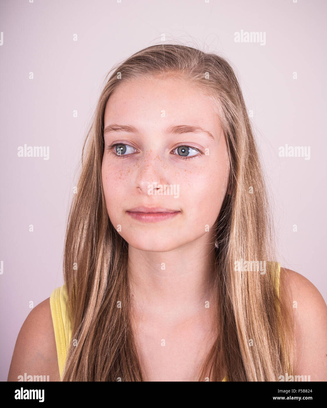 Cute teen teenager blonde girl hi-res stock photography and images - Alamy Cute teen teenager blonde girl hi-res stock photography and images - Alamy