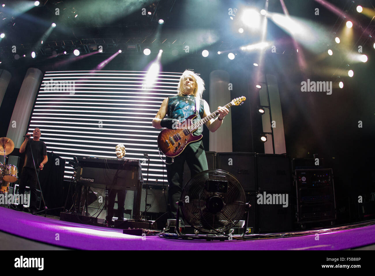 Deep purple band hi-res stock photography and images - Alamy