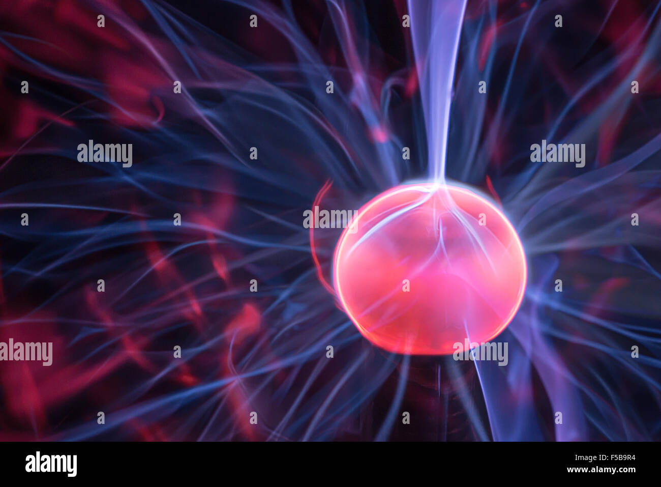 Ionised plasma physics hi-res stock photography and images - Alamy
