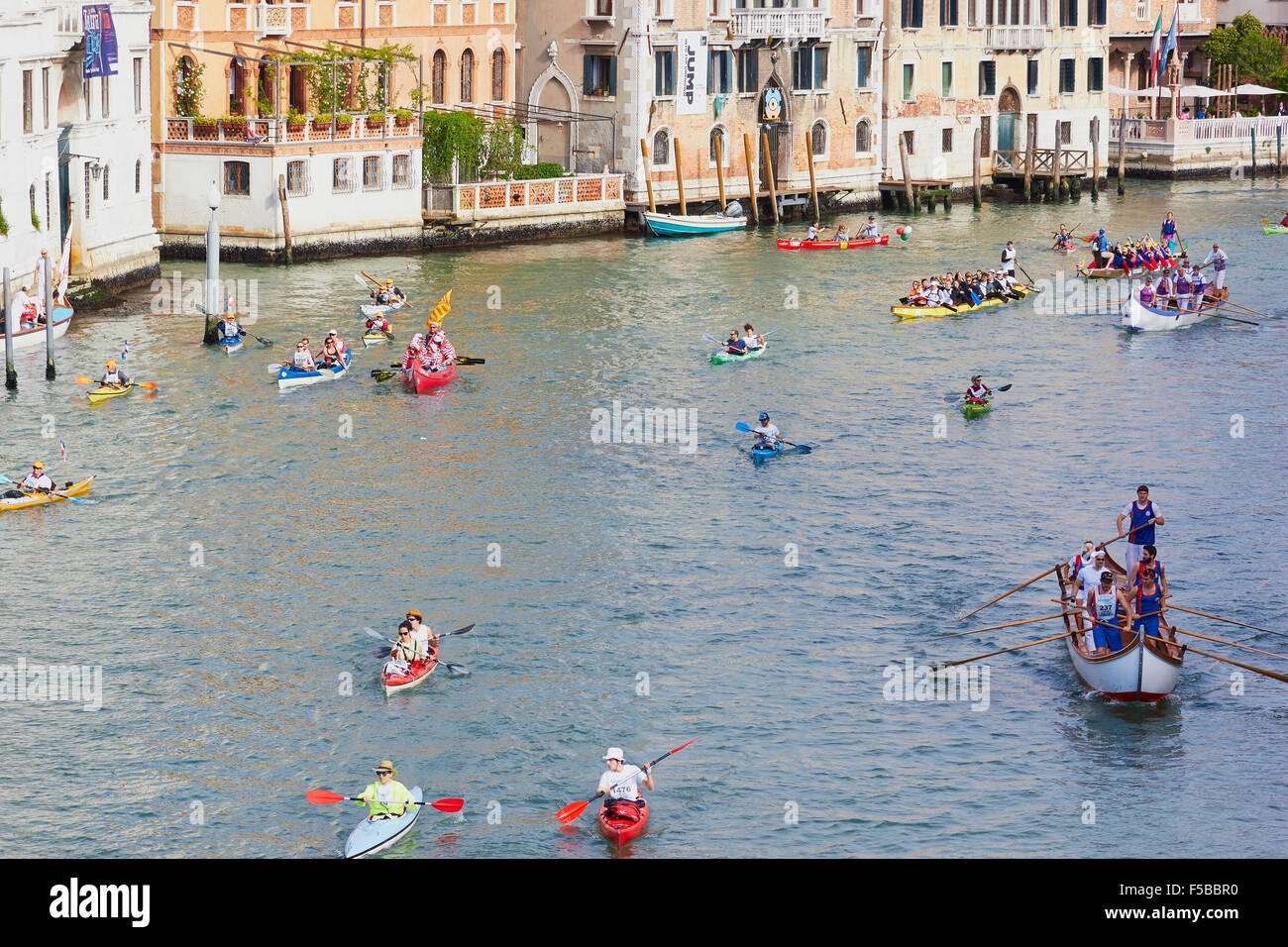 Boats taking part in the Vogalonga row along the Grand Canal Venice ...